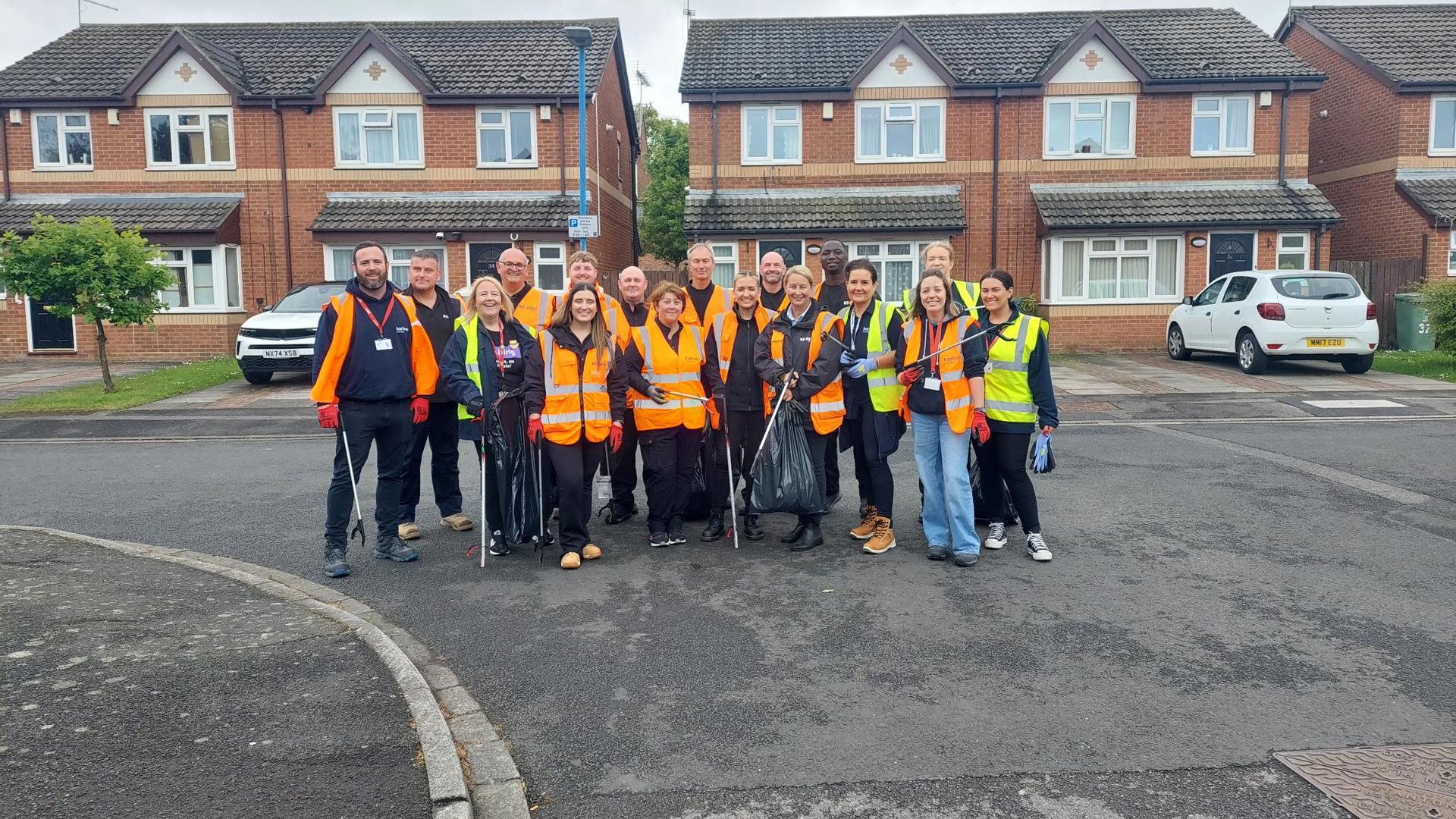 Helping out in Hartlepool: A volunteers week community clean-up ...